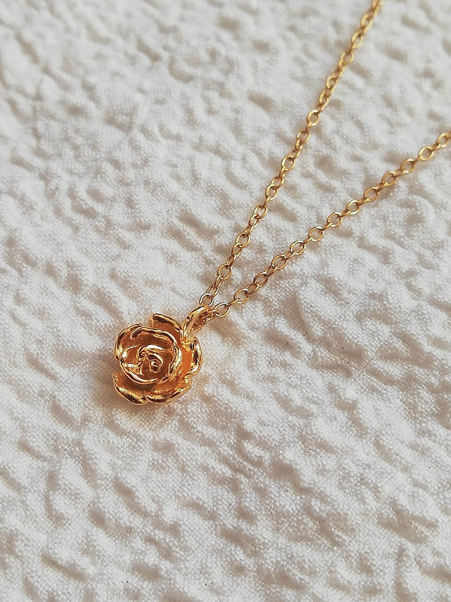 Collier fleur rose or femme - La Jungle Bijoux